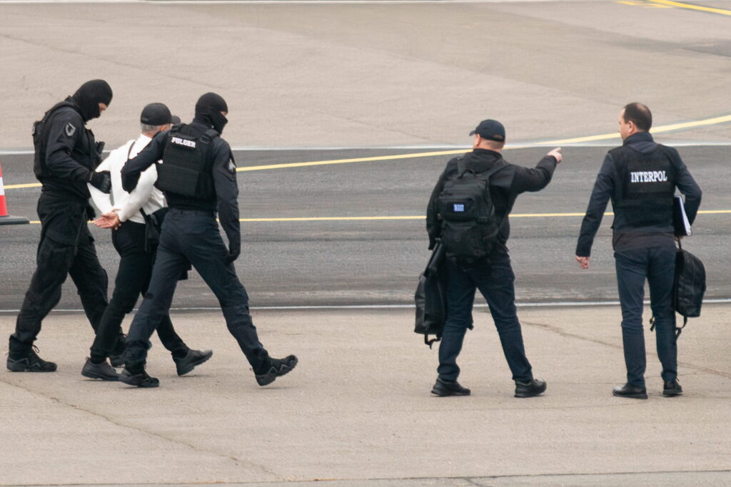 Plahotniuc, convocat să depună mărturie în procesul lui Igor Dodon ...